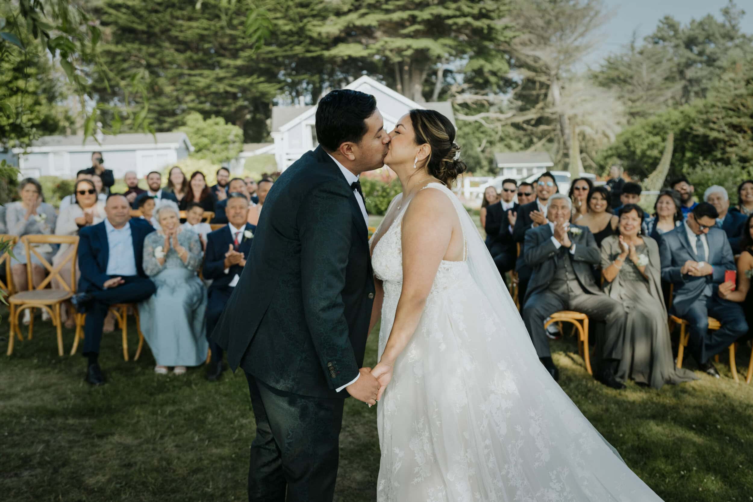 Intimate Agate Cove Inn Mendocino Wedding